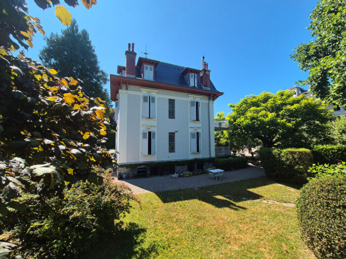 Maison 9 pièces à Évian-les-Bains, à vendre