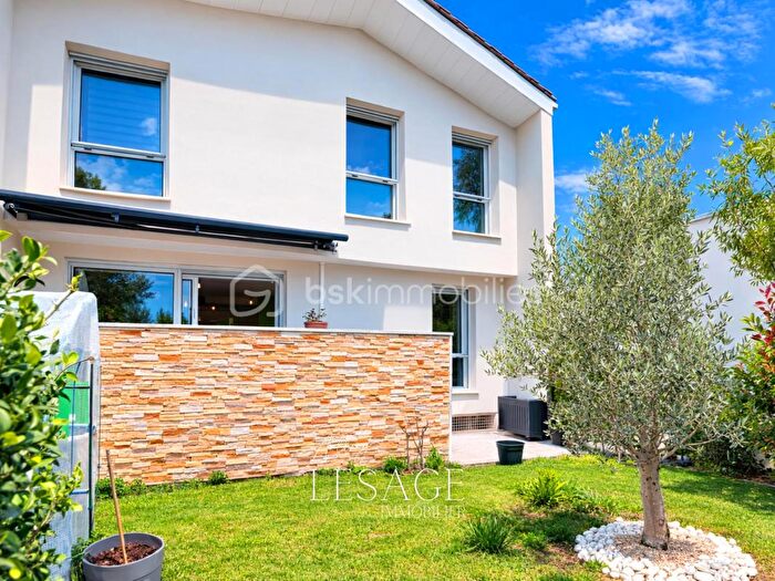 Maison à vendre - Vergèze - 5 pièces - 3 chambres