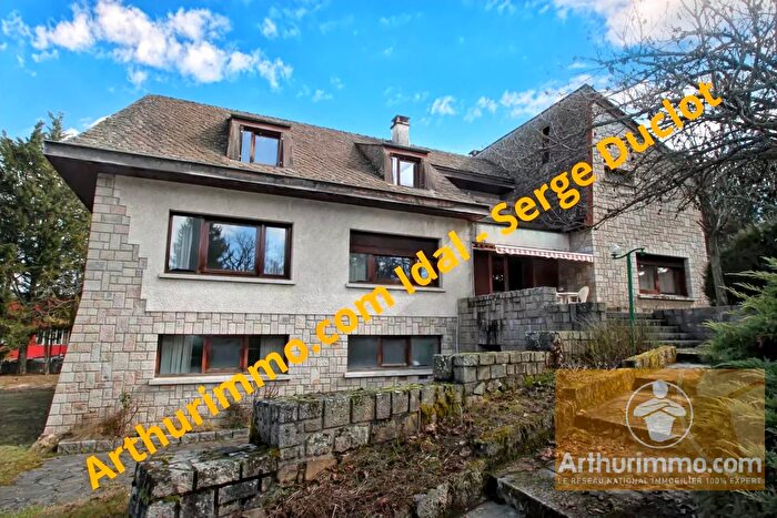 Maison 11 pièces à vendre à Le Malzieu-Ville