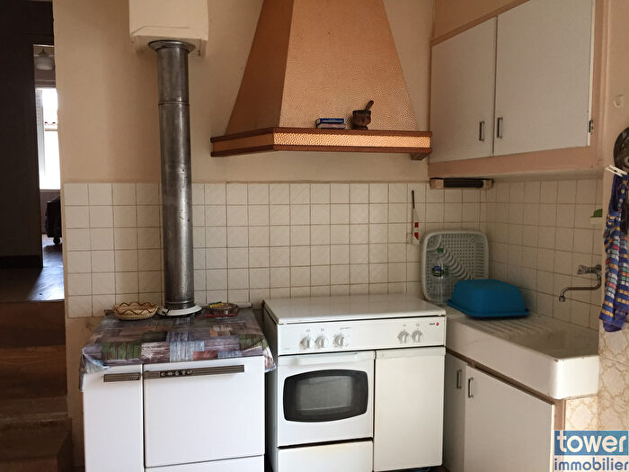 Maison à vendre - Benest - 6 pièces - 5 chambres