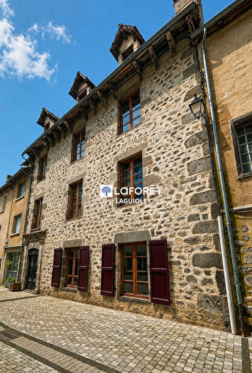 Maison 8 pièces à vendre à Mur-de-Barrez