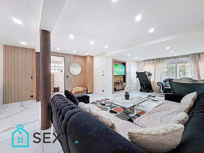 Maison à vendre - Le Grand-Quevilly, Le Bourg - 5 pièces - 3 chambres