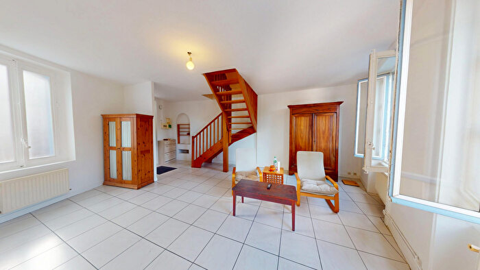 Maison à vendre - Saint-Paul-en-Cornillon - 4 pièces - 3 chambres