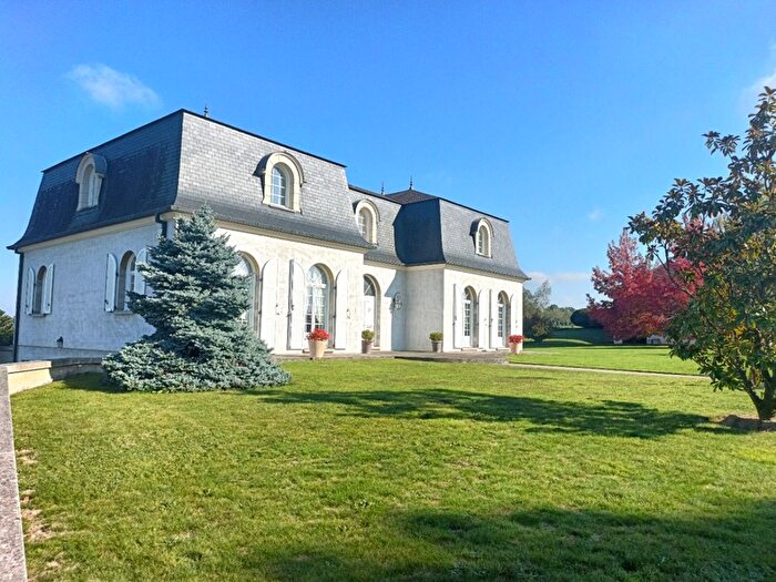 Maison à vendre - Villebret - 7 pièces - 4 chambres