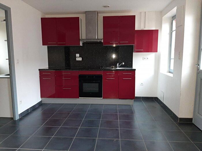 Dampierre-en-Burly : Maison 2 pièces à louer
