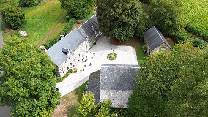 Maison à vendre - Flers, Ouest - 8 pièces - 6 chambres