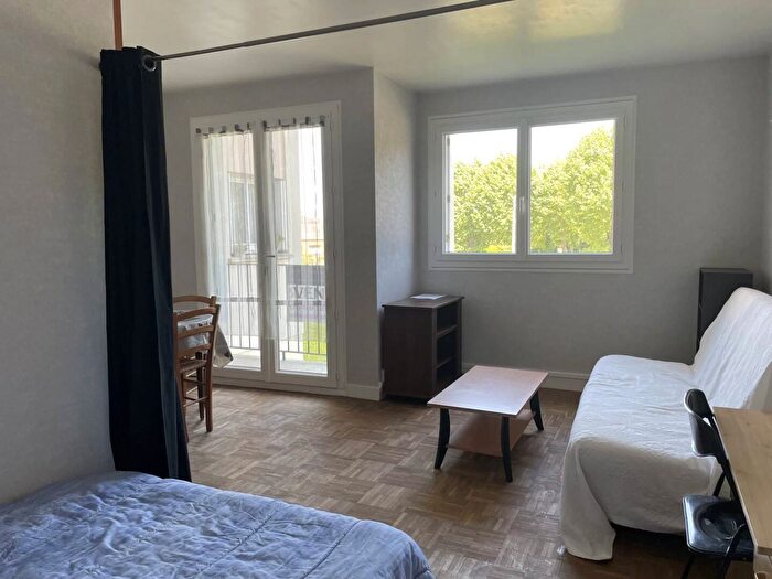 Appartement 1 pièce à louer à Entre Rte de Thouars et Rte de Poitiers, Loudun