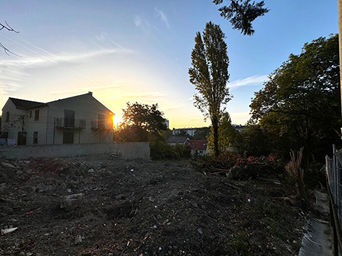 Appartement à vendre - Montreuil, Montreau, Le Morillon - 5 pièces - 4 chambres