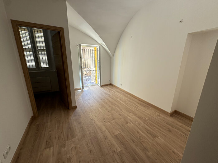 Appartement à vendre - Saint-Laurent-du-Var, Jacquons, Plateaux Fleuris - 2 pièces - 1 chambre