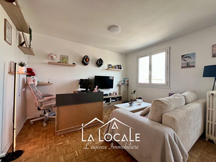 Appartement 2 pièces à vendre - Limoges, Centre-ville, Hôtel de Ville, Emailleurs
