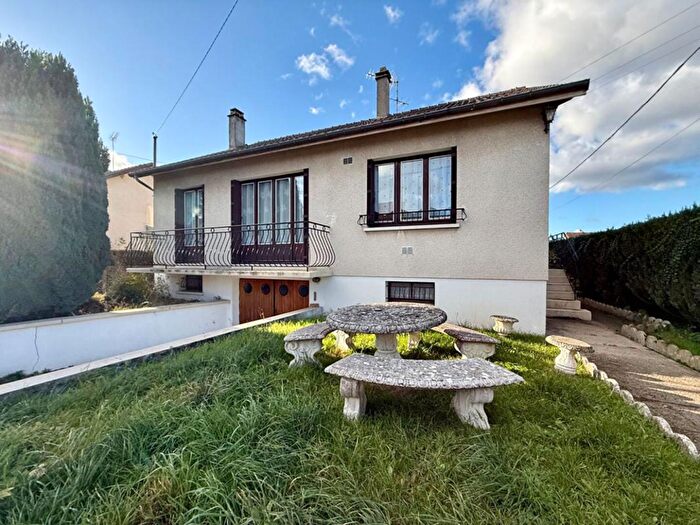 Maison à vendre - Hénonville - 7 pièces - 4 chambres