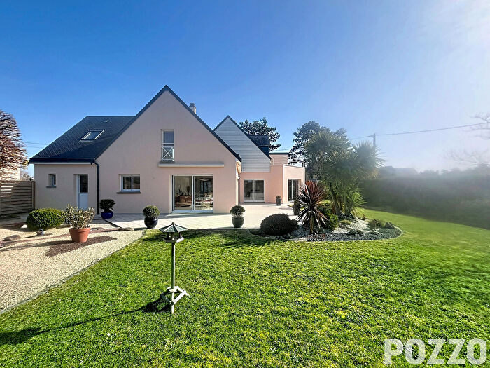 Maison 10 pièces à vendre - Montmartin-sur-Mer