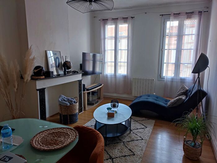 Appartement à louer - Albi, Centre-ville - 2 pièces - 1 chambre