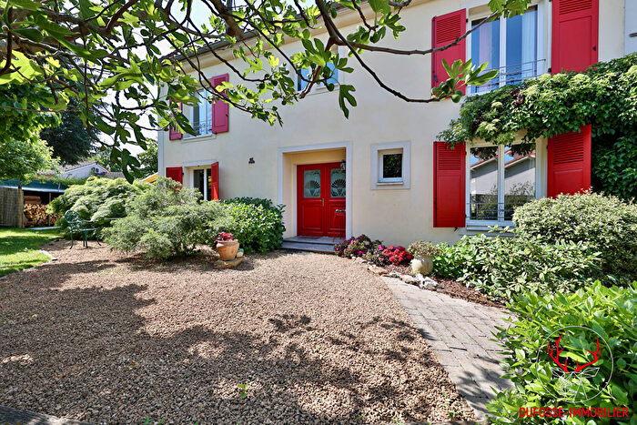 Lissieu : Maison 5 pièces à vendre