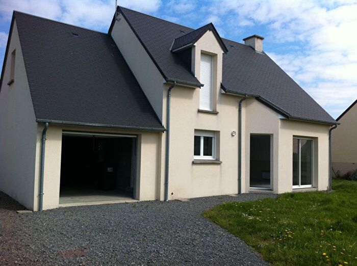 Saint-Planchers - Maison 5 pièces à louer