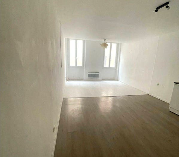 Appartement 1 pièce à louer à Centre Ville, La Ciotat
