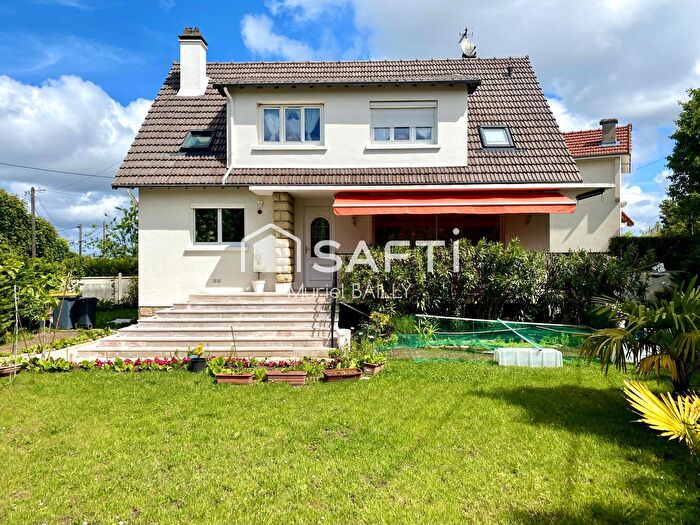 Maison à vendre - Épinay-sur-Orge - 8 pièces - 5 chambres