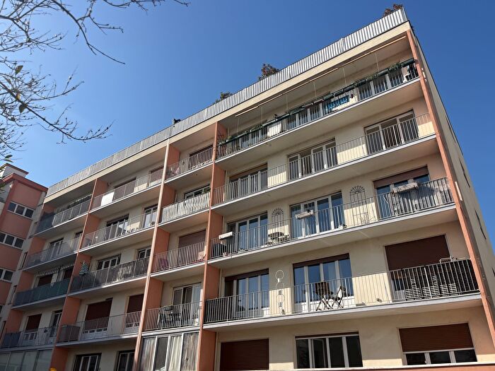 Appartement à vendre - Strasbourg, Montagne Verte - 3 pièces - 2 chambres