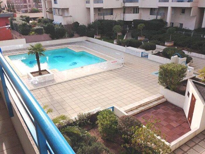 Exterieurs, Fréjus : Appartement 1 pièce à louer