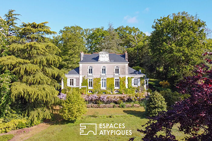 Maison à vendre - Sucé-sur-Erdre - 11 pièces - 7 chambres