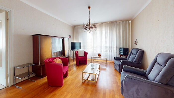 Appartement à vendre - Strasbourg, Cronenbourg - 5 pièces - 3 chambres