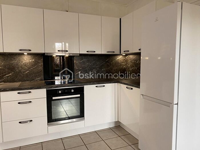 Appartement 2 pièces à Corbeil-Essonnes, Centre Essonnes, à vendre