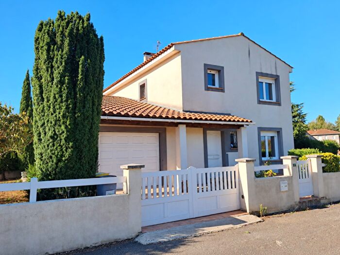 Villemoustaussou : Maison 5 pièces à vendre