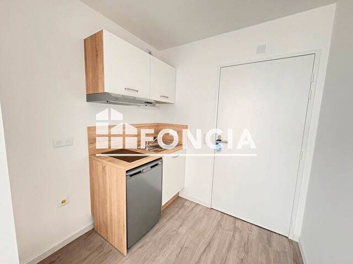 Appartement à louer - Madeleine-Saint Léonard-Justices, Angers - 1 pièce