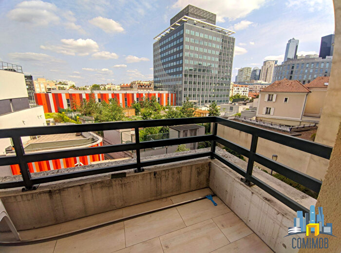 Appartement 3 pièces à louer à Courbevoie
