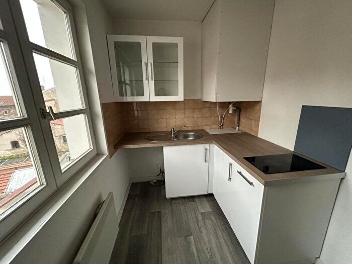 Appartement à louer - Montbrison, Centre-ville - 1 pièce