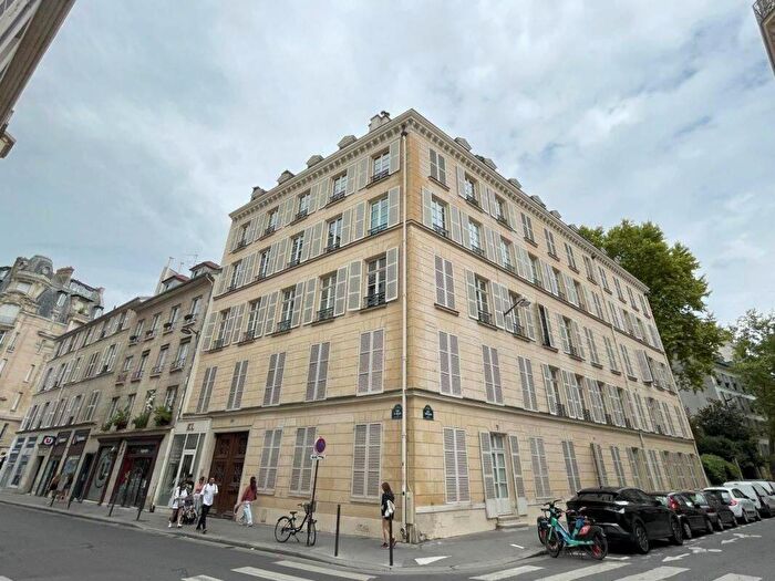 Rennes, Paris 6ème arrondissement - Appartement 4 pièces à louer