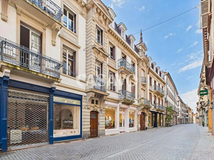 Appartement 3 pièces à Strasbourg, Centre-ville, Mairie, à vendre