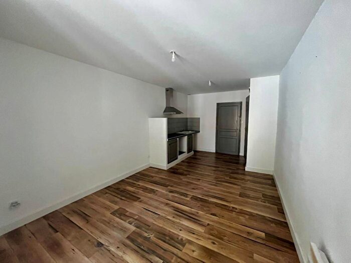Appartement 2 pièces à Riez, à louer