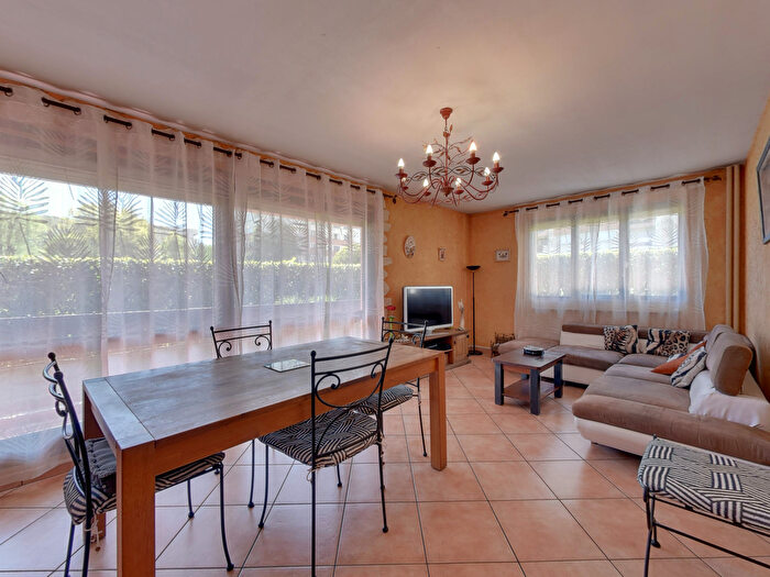 Appartement à vendre - Échirolles, Village, La Commanderie - 4 pièces - 3 chambres
