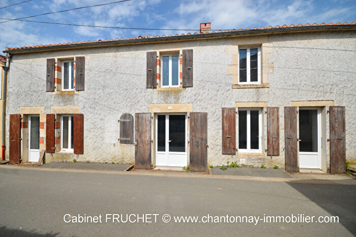Saint-Vincent-Sterlanges : Maison 4 pièces à vendre