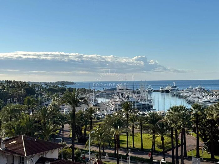 Appartement à vendre - Cannes, Pointe Croisette - 3 pièces - 2 chambres