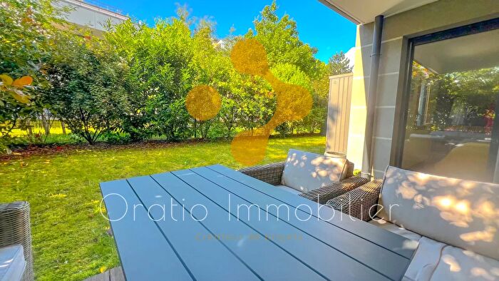 Maisons à vendre et appartements à louer - 1