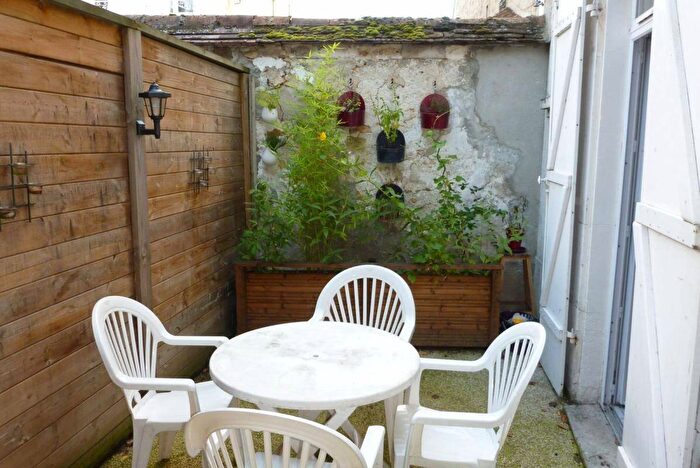 Appartement à louer - Centre Ville Centre, Fontainebleau - 2 pièces - 1 chambre