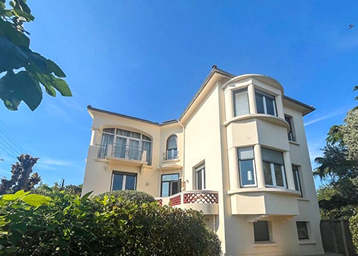 Maison à vendre - Carcassonne, Cité Médiévale, Barbacane, Trivalle - 9 pièces - 6 chambres