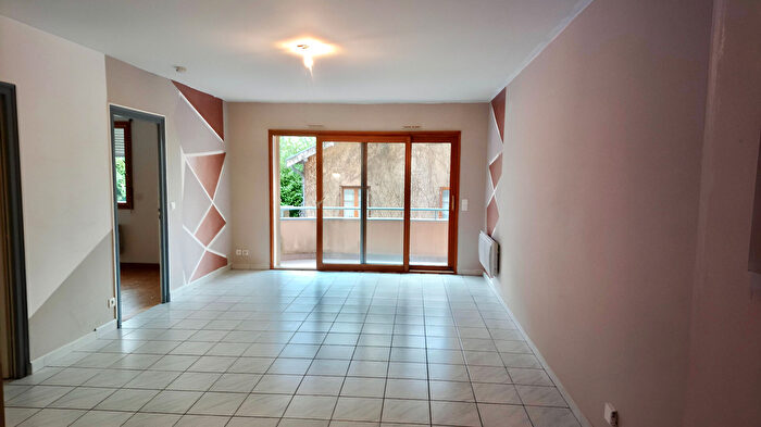 Bourg-en-Bresse, Centre, Brou, Baudières : Appartement 2 pièces à louer