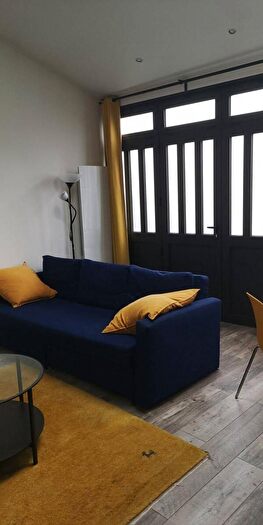 Maison à louer - Joinville-le-Pont - 2 pièces - 1 chambre