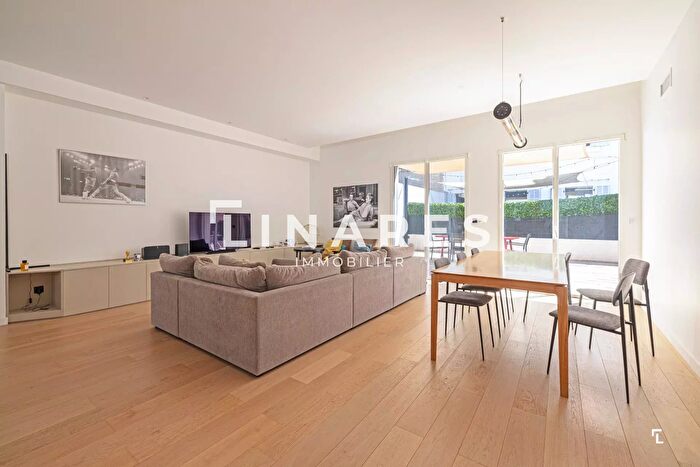 Appartement 4 pièces à Marseille 1er, Saint-Charles, à vendre
