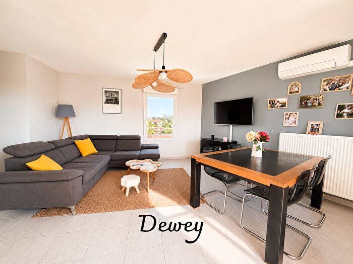 Rillieux-la-Pape, Perica, Village : Appartement 4 pièces à vendre