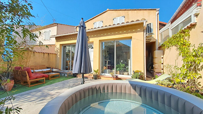 Maison à vendre - Marseille e , Pont de Vivaux - 5 pièces - 4 chambres