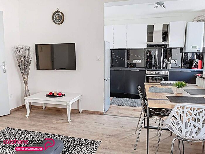 Appartement 4 pièces à louer à Ferrandière Maisons-Neuves, Villeurbanne
