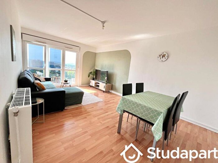 Appartement à louer - Chartreux, Troyes - 1 pièce - 1 chambre