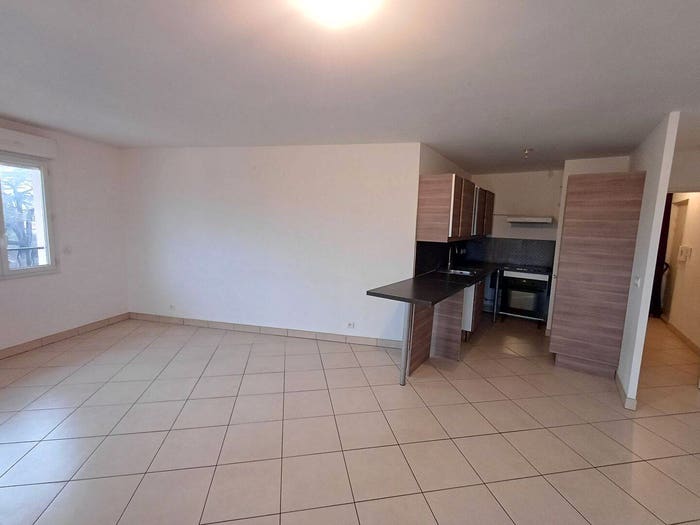 Appartement 3 pièces à louer à Boulevars-Gare-Saint Leger-Chabrand, Draguignan