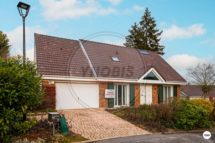 Maison à vendre - Orgeval - 8 pièces - 5 chambres