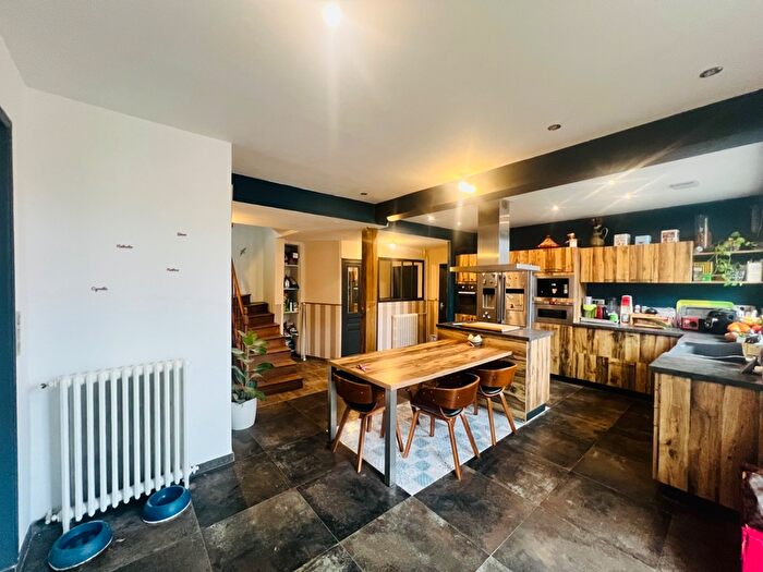 Maison à vendre - Châtellerault, Est - 6 pièces - 4 chambres