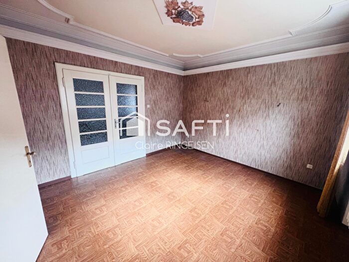 Maison 11 pièces à Etzling, à vendre